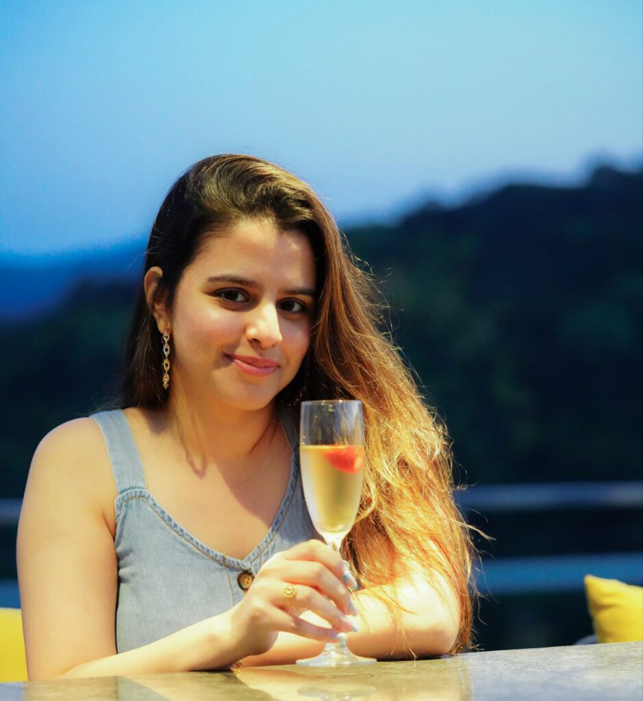 An Insight into Parinaz aka thebombaybloggers life & how a repeat year in college changed her ...